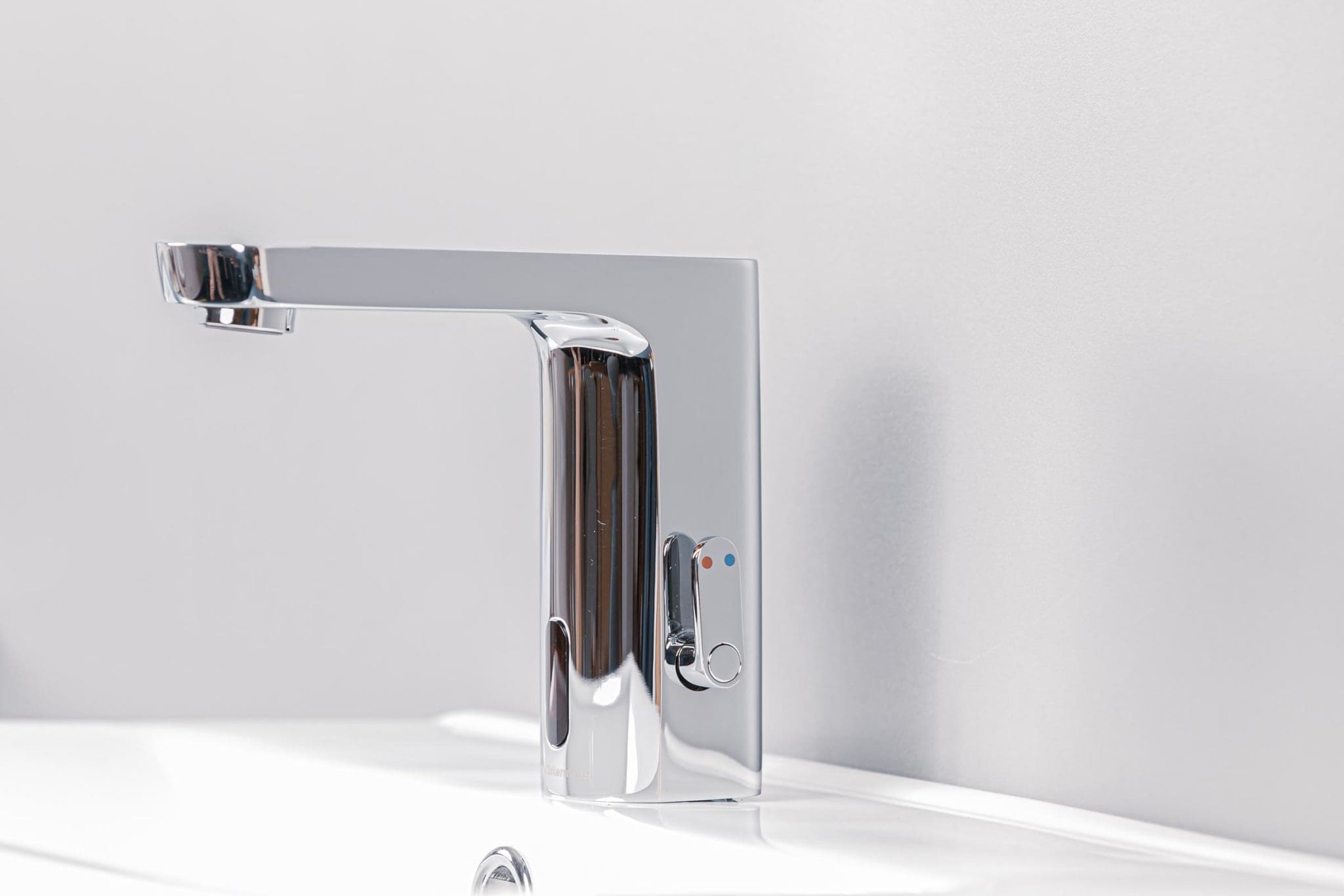 Infrared Taps with No-Touch Activation - Cistermiser