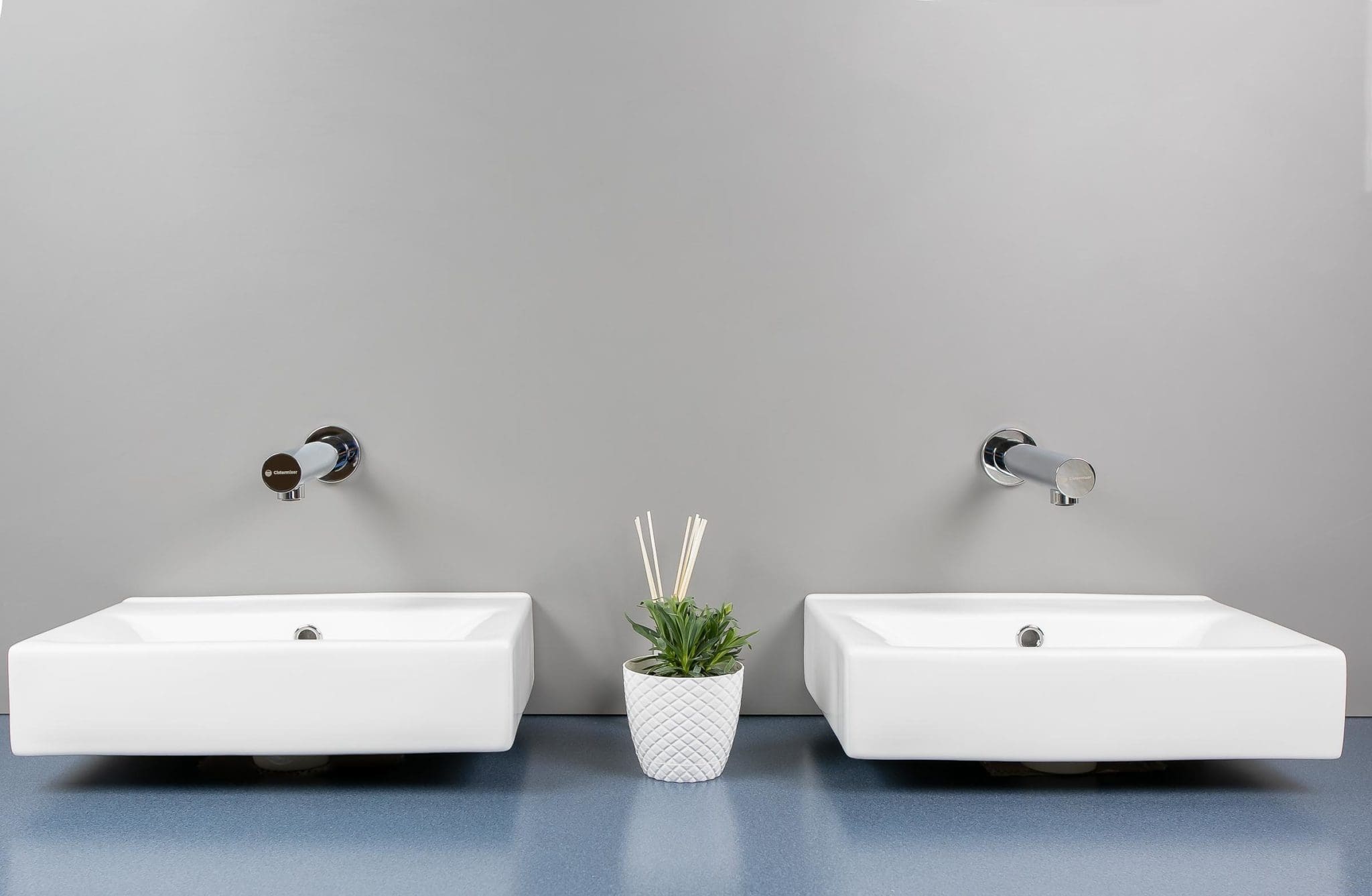 Vecta+ Sensor Spout No-Touch Hygienic Infrared Tap for Washbasins ...